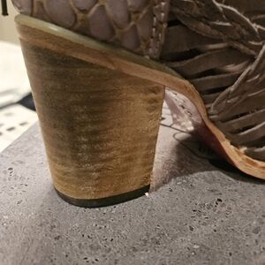 Freebird by Steven | Shoes | Nib Freebird By Steven Bela Stone Multi Heeled Sandals Natural ...